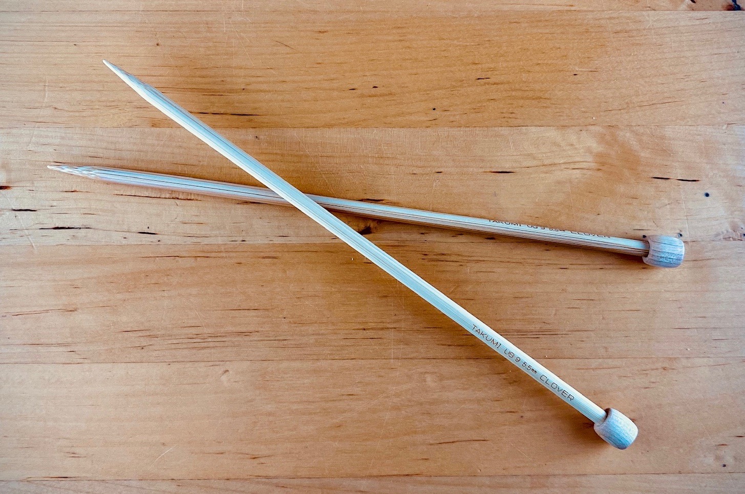 Lesson 1 – Knitting Materials – Cushion of Joy