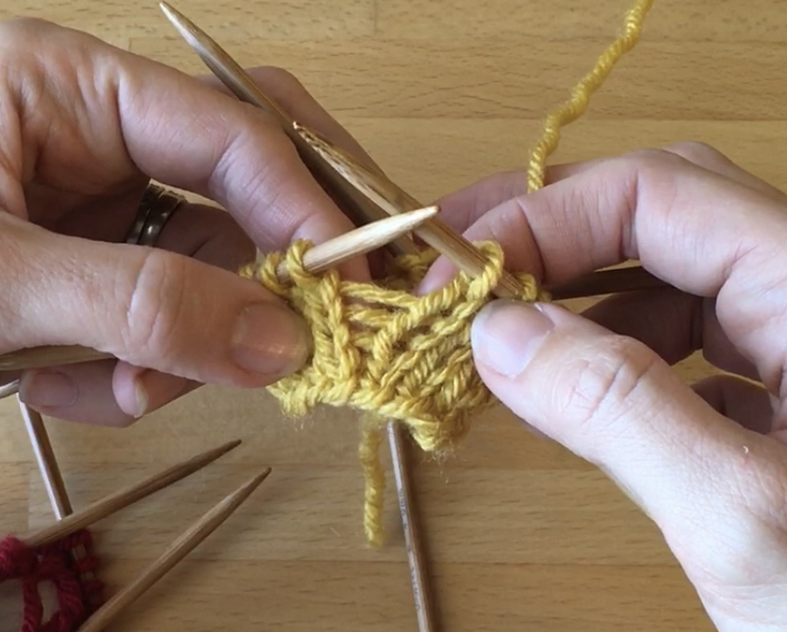 How to Knit with DPNS (and avoid common problems) – Cushion of Joy