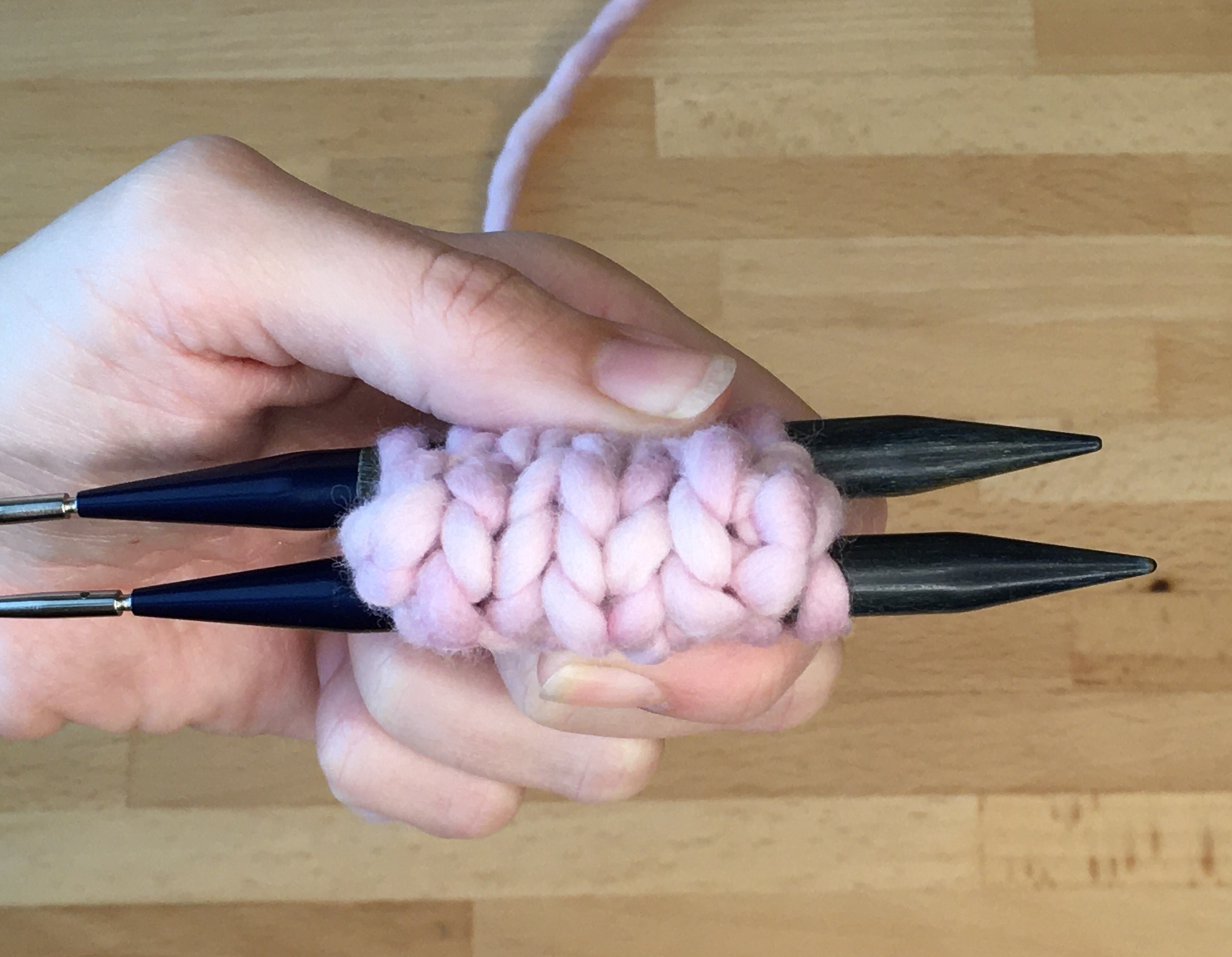 How to Knit the Turkish Cast On – Cushion of Joy